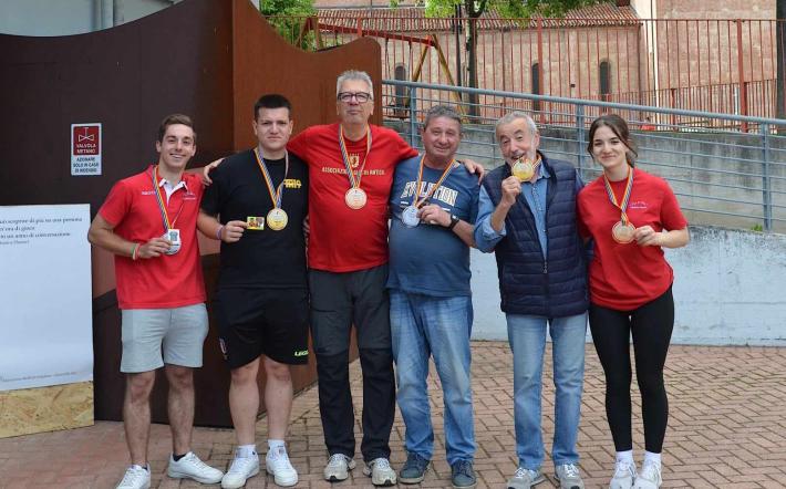 Farigliano: Beppino Romanisio e Emanuel Frroku campioni mondiali… di figurine! - La Provincia Granda